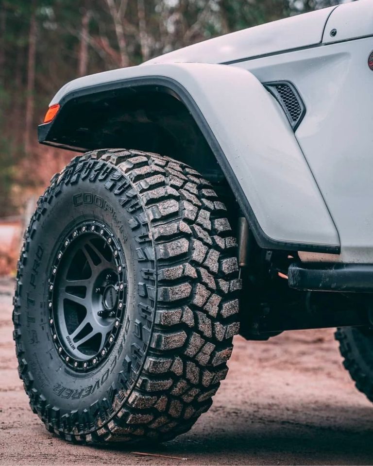 Best Mud-Terrain Tires for Overlanders (2025 Guide) | TireTerrain