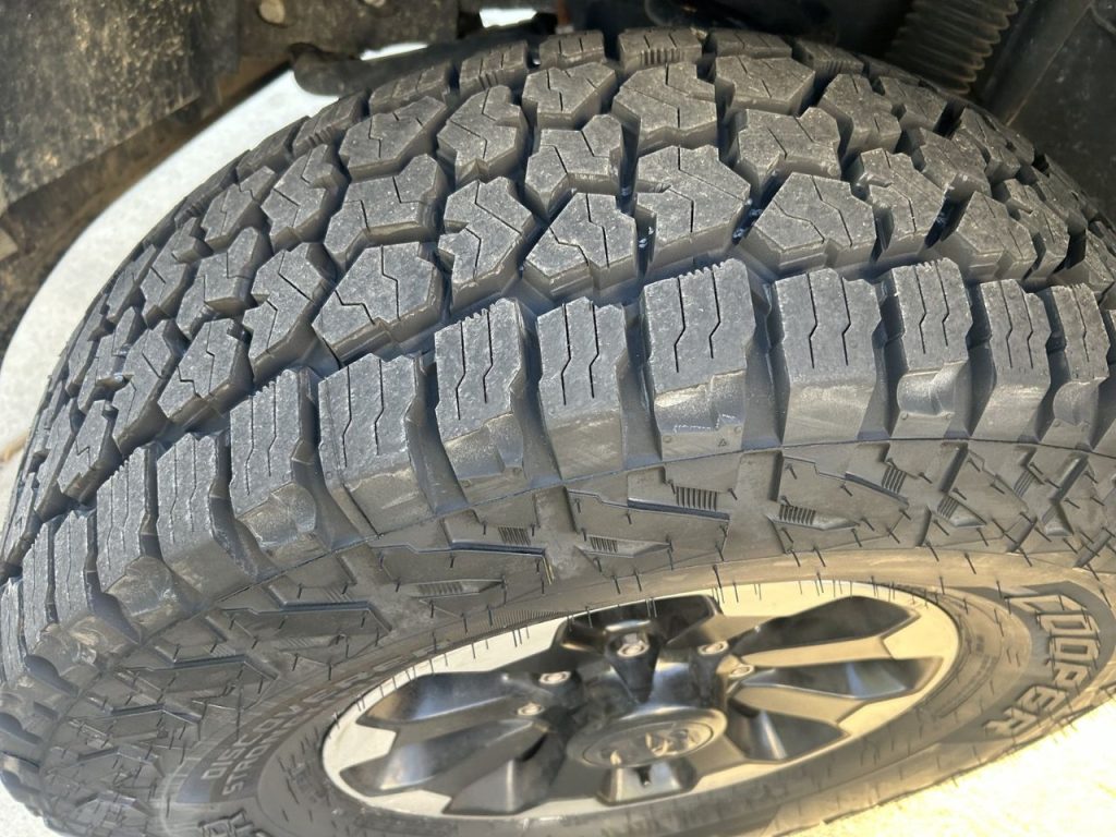 Cooper Discoverer Stronghold AT Review (2025): Cooper’s First Balanced ...